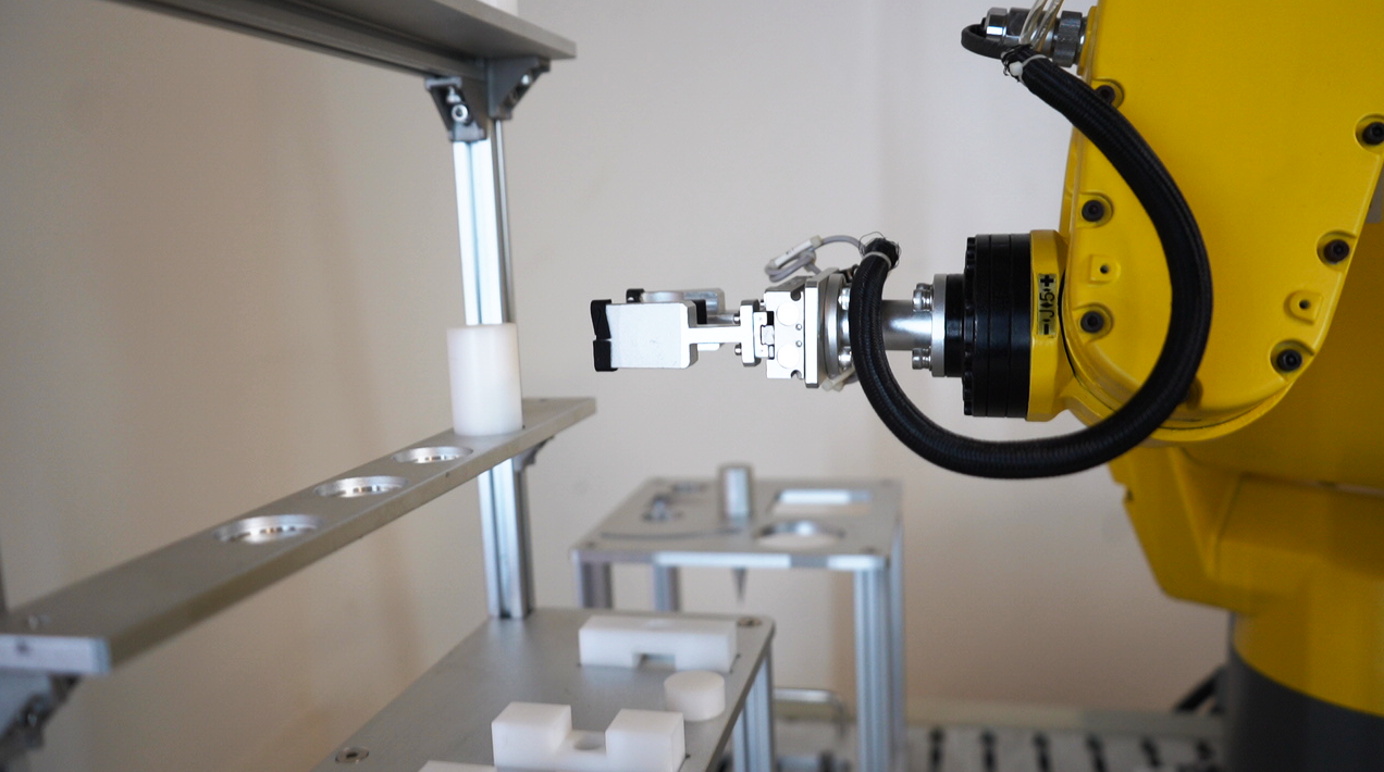 Robotic Training Unit | HowToRobot